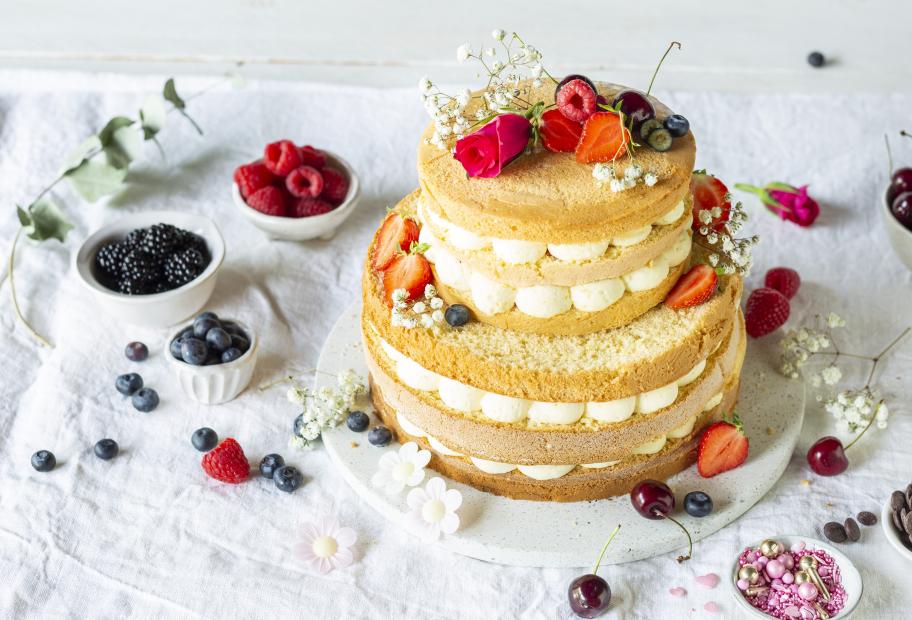 Einfache Hochzeitstorte selber backen | Simply-Cookit
