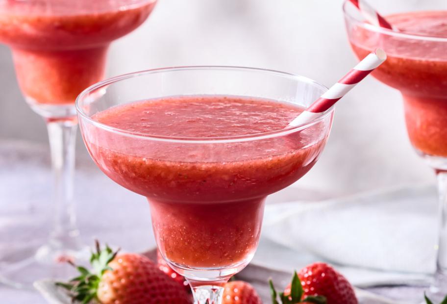 Virgin frozen Strawberry Daiquiri | Simply Cookit